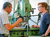 Die Auszubildenden haben erstmals ihre Prüfungen im Betrieb ... | MOTOR ...